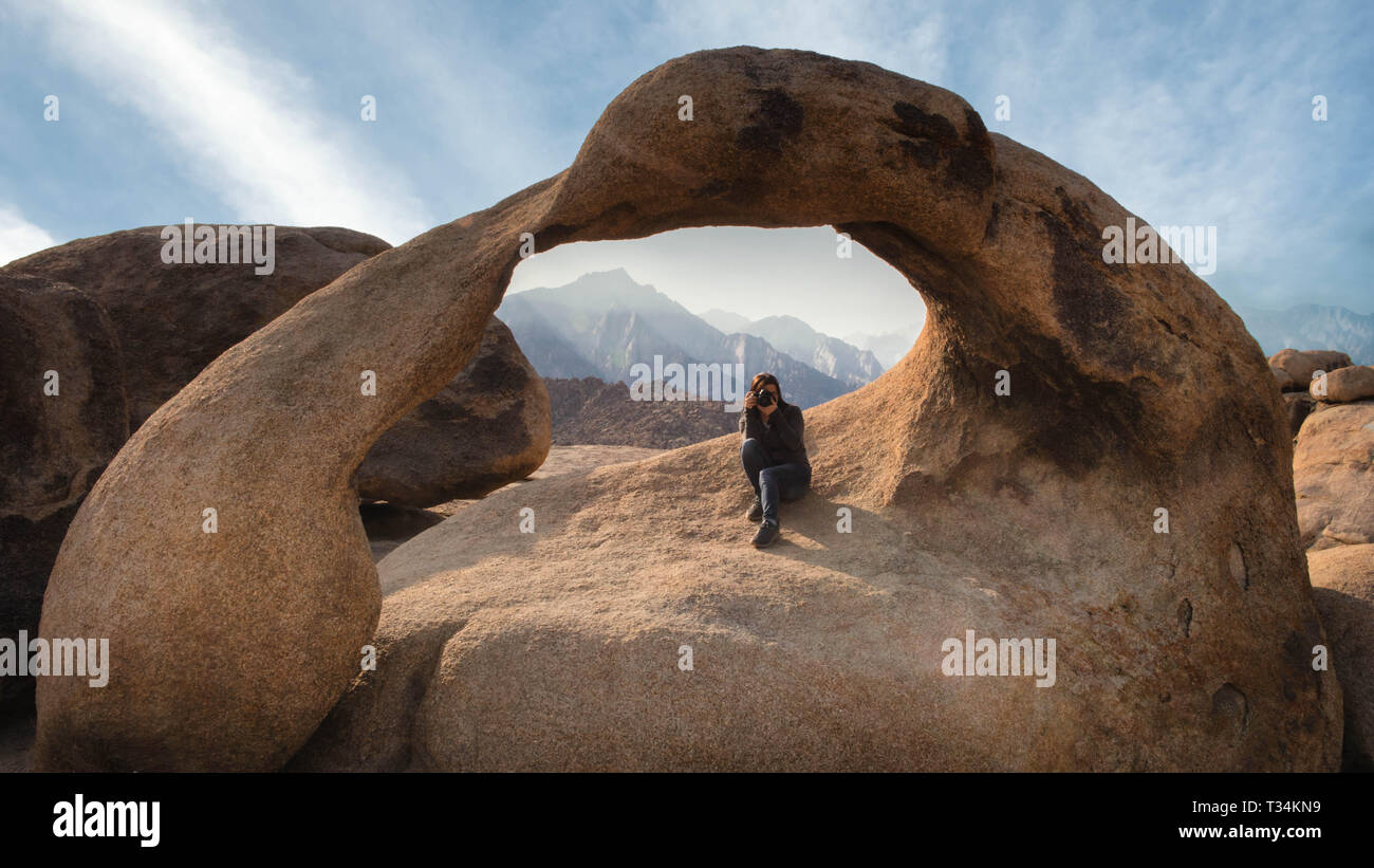 Looking under a rock hi-res stock photography and images - Alamy