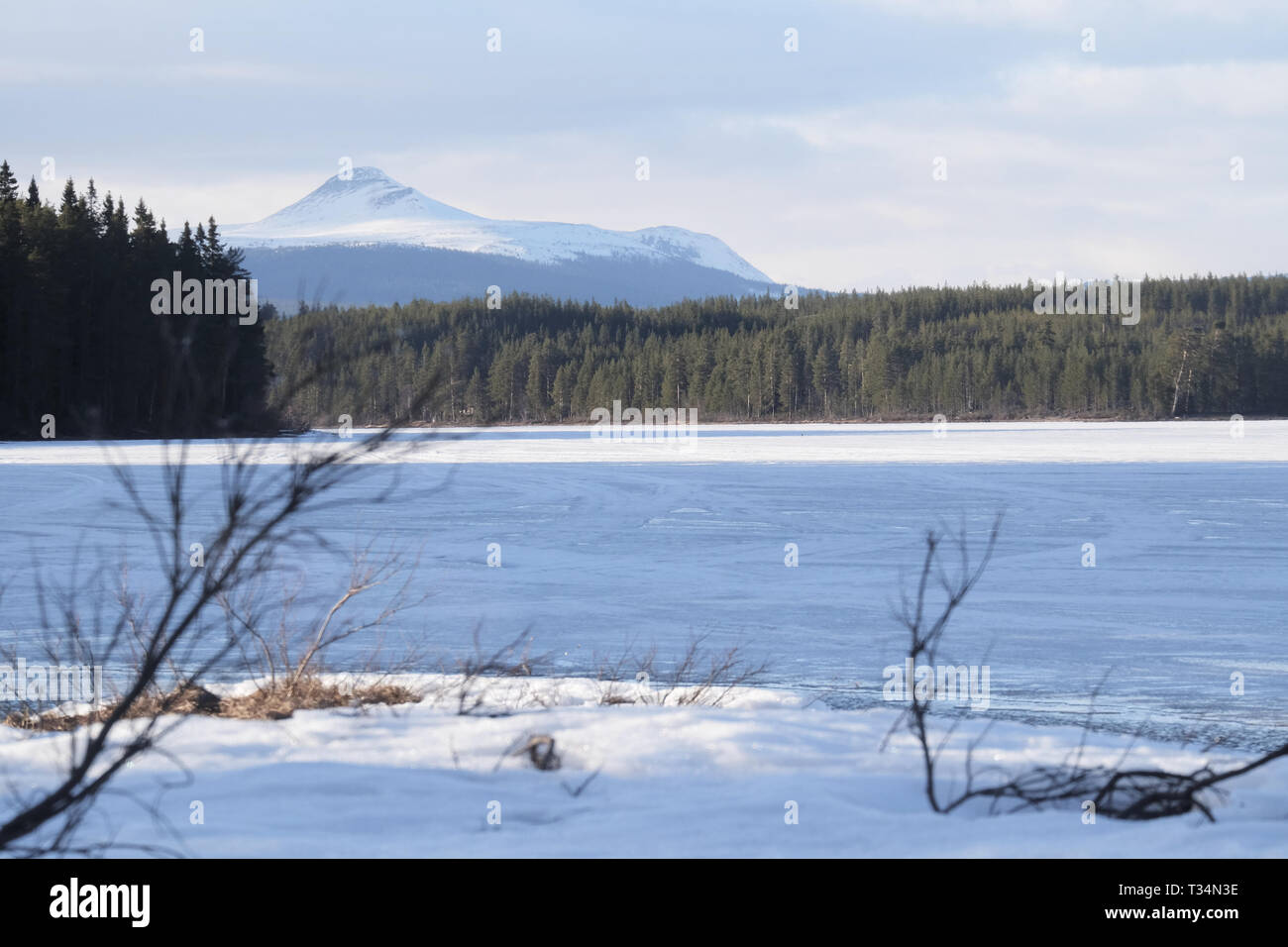 Frozen volcano hi-res stock photography and images - Alamy
