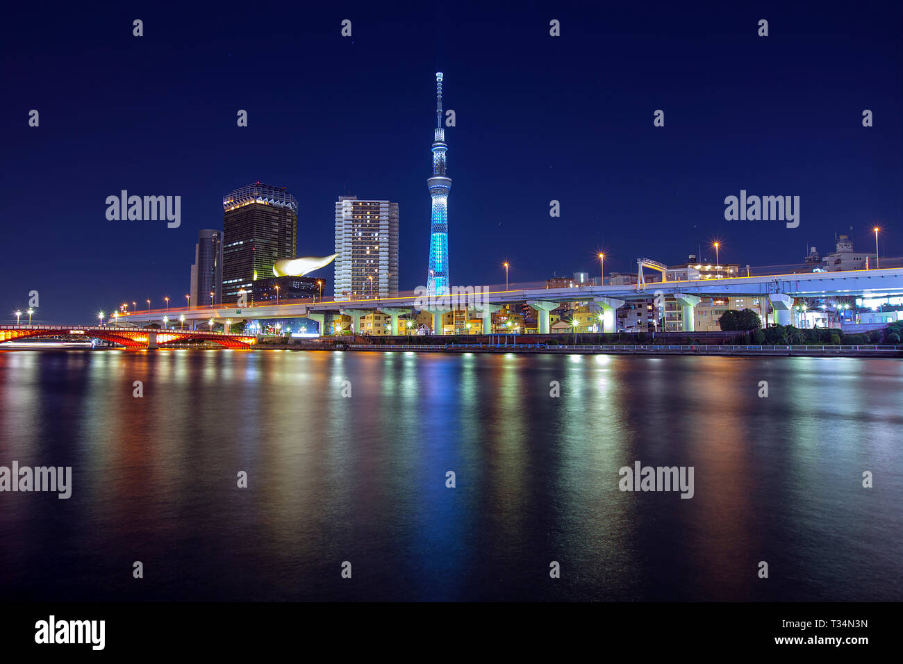 Tokyo international tokyo sky tree hi-res stock photography and images ...