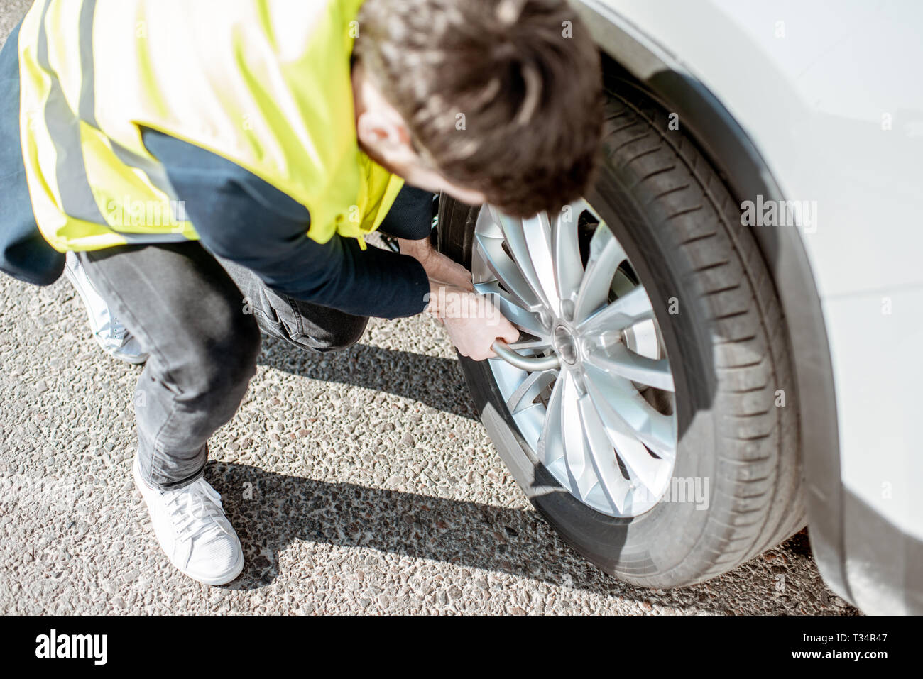 Broken on the wheel hi-res stock photography and images - Alamy