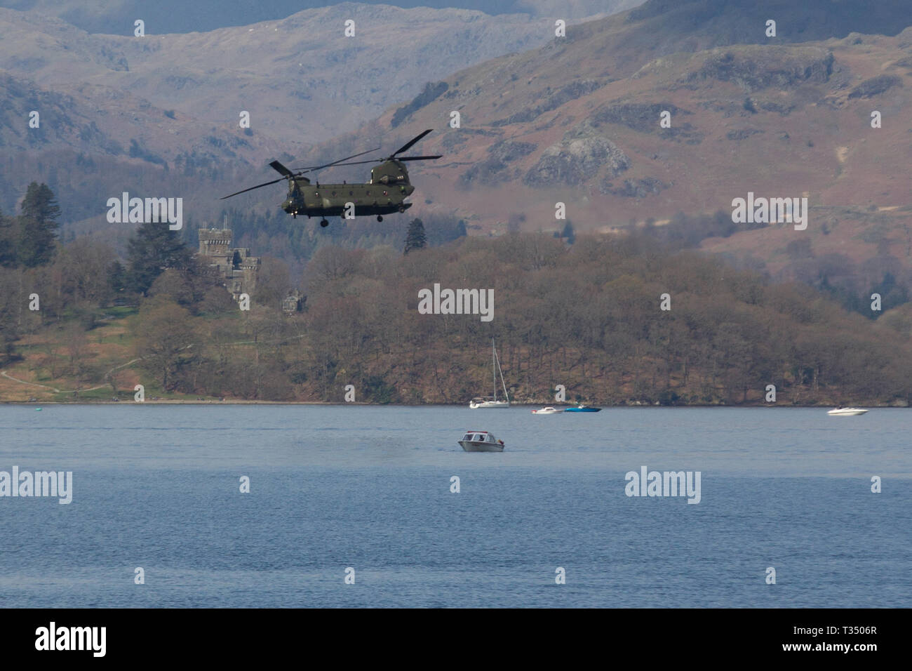 Raf low flying exercise for chinook helicopter with wray castle hi-res ...