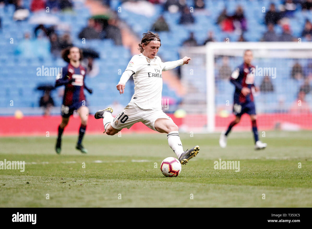 Real madrid shooting hi-res stock photography and images - Alamy