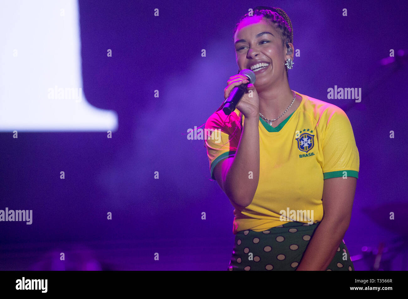 Jorja smith hi-res stock photography and images - Alamy