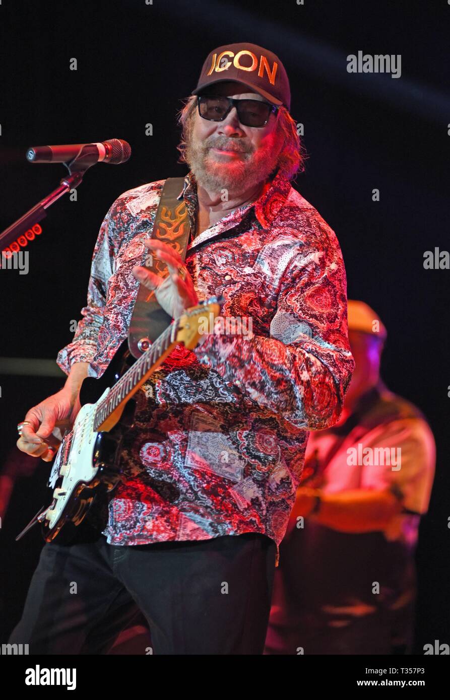 Hank Williams Jr In Concert High Resolution Stock Photography and ...