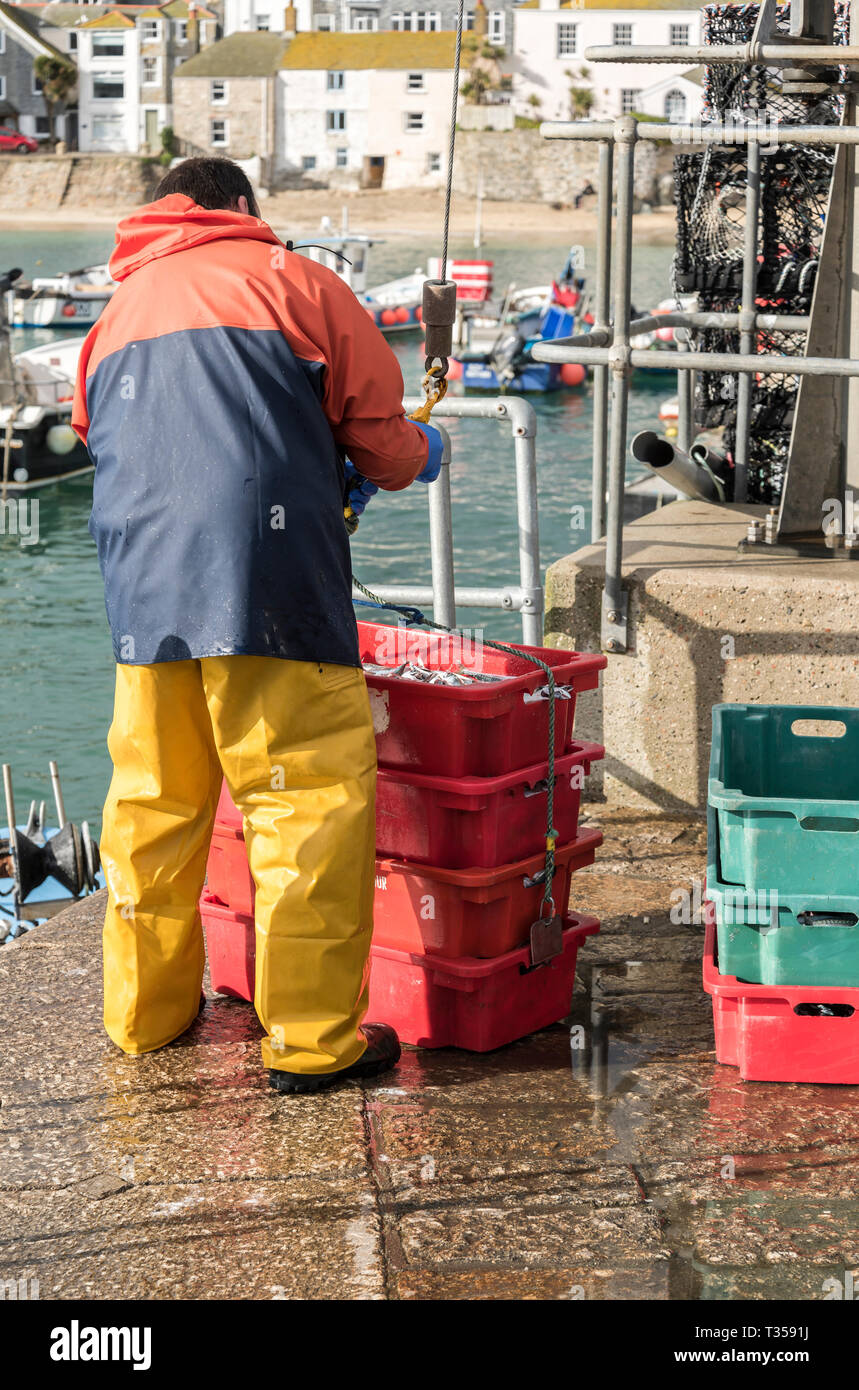 Cornish seaside fishermen hi-res stock photography and images - Alamy