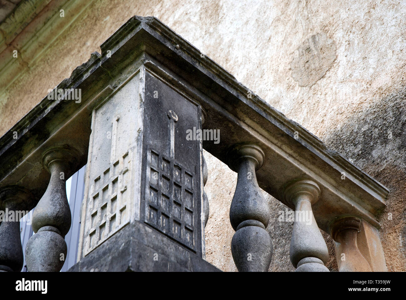 another symbol is the gridiron which gives its form to saint lawrence ...