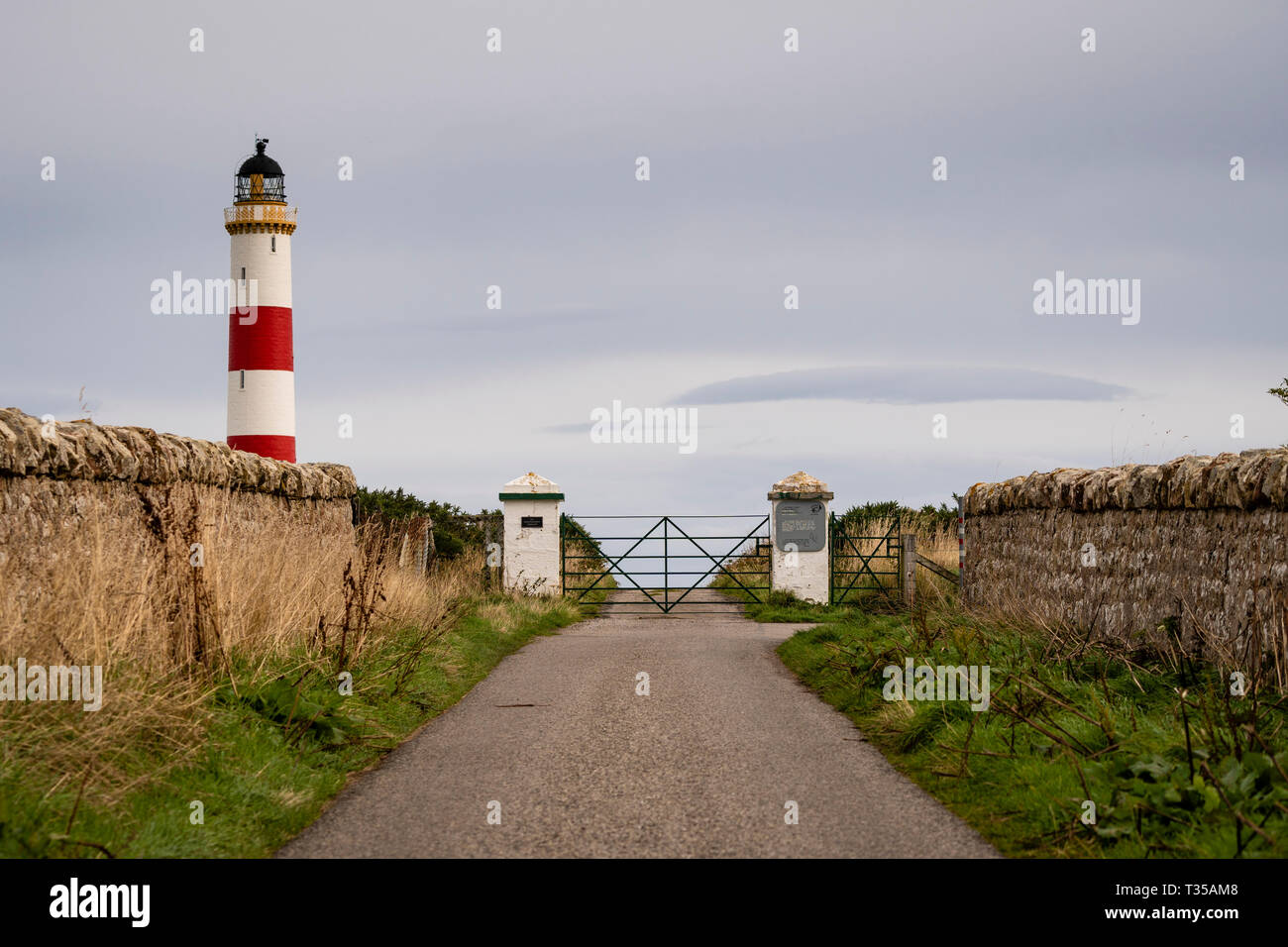 Tarbat Ness lighthouse near Portmahomack, Scotland Stock Photo - Alamy