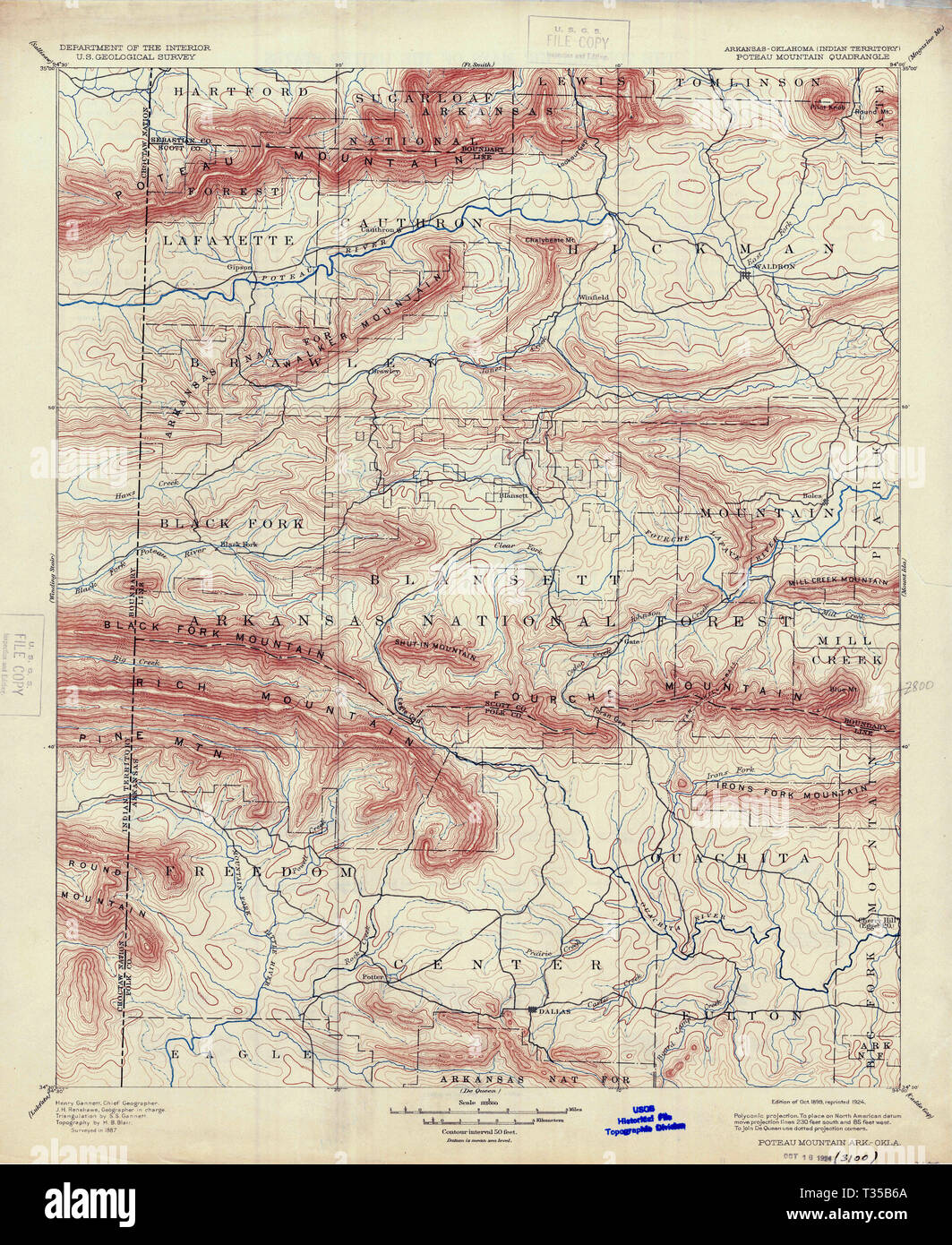 Poteau mountain hi-res stock photography and images - Alamy