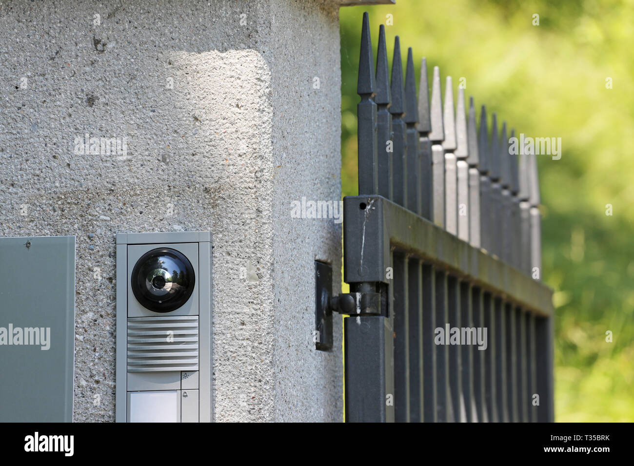 Access control system hi-res stock photography and images - Alamy