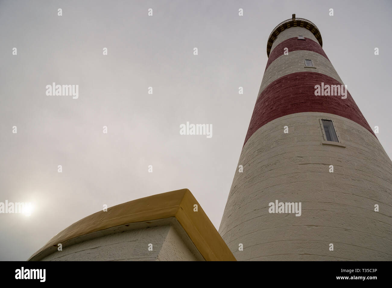 Tarbat Ness lighthouse near Portmahomack, Scotland Stock Photo - Alamy