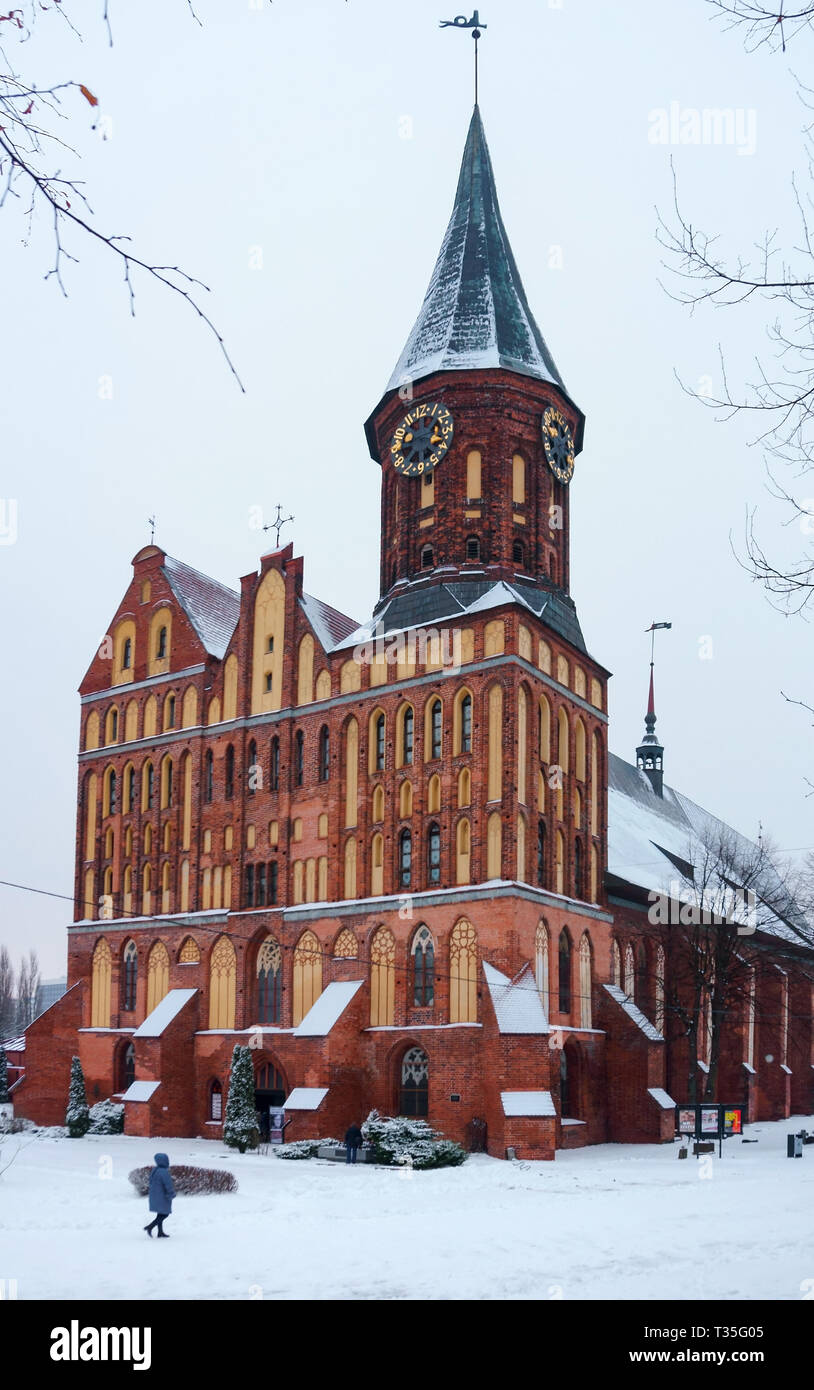 Cathedral in Kaliningrad, grave of Immanuel Kant in Kaliningrad ...