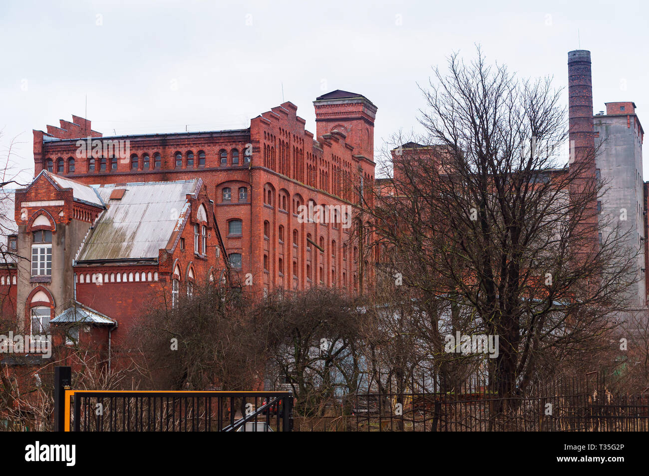 Pulp and paper mill hi-res stock photography and images - Alamy
