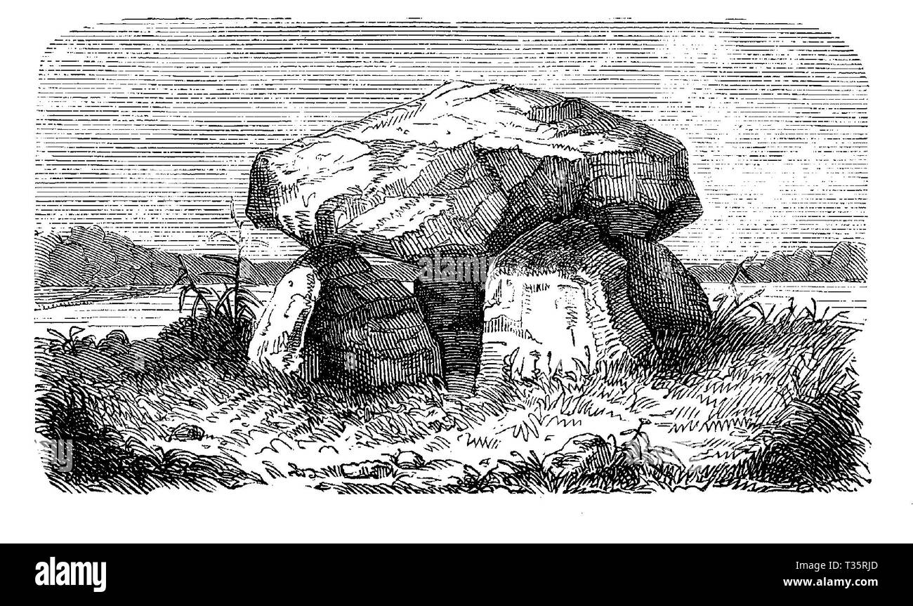 Neolithic burial portal tomb Cut Out Stock Images & Pictures - Alamy