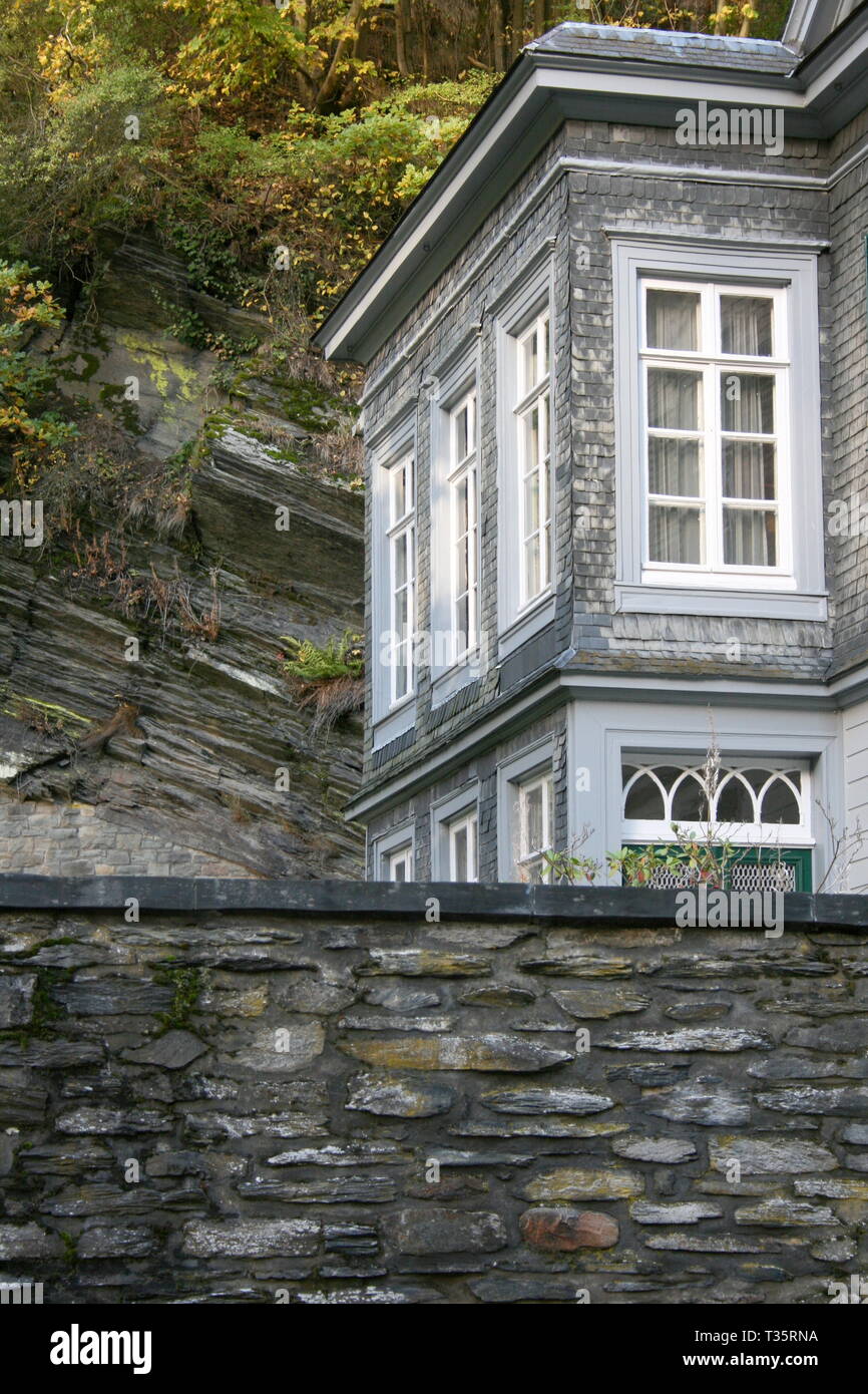 Sprossenfenster hi-res stock photography and images - Alamy