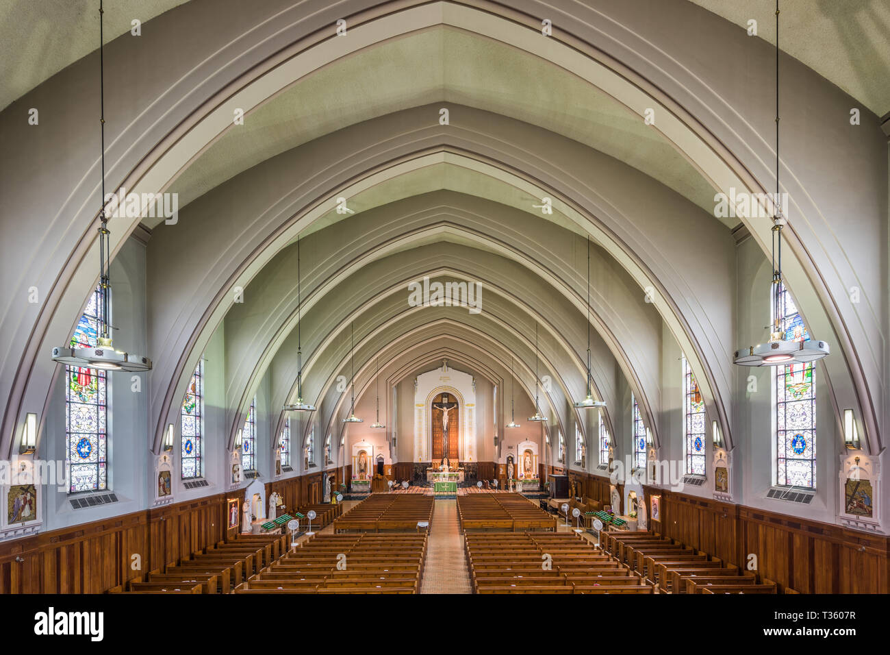 Inside catholic church 1920s hi-res stock photography and images - Alamy
