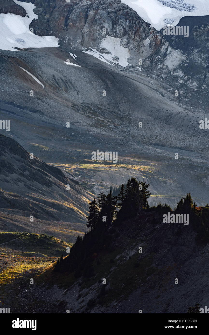 Dramatic alpine landscape in autumn and Mount Baker near dusk Stock Photo - Alamy