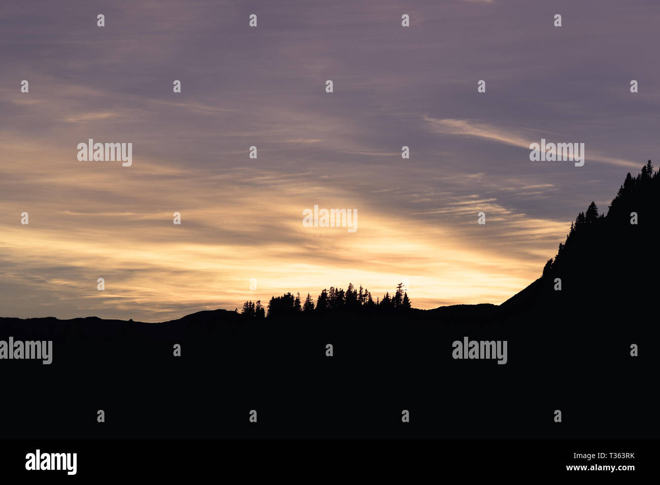 Dramatic landscape and Mount Baker at sunset from Artist Point Stock ...