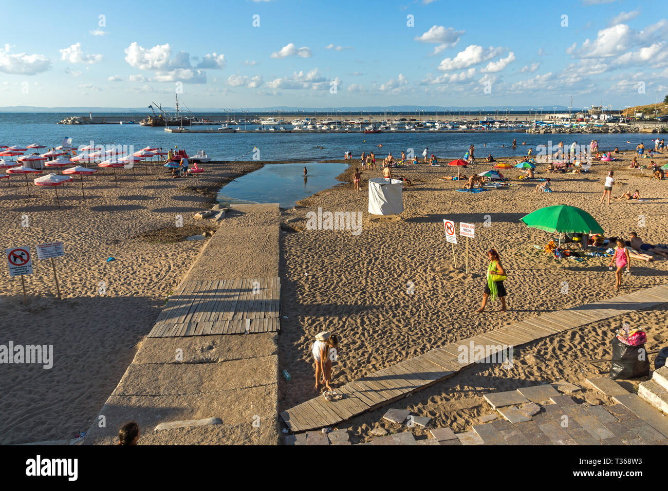 CHERNOMORETS, BULGARIA - AUGUST 11, 2018: Sunset view of beach of ...