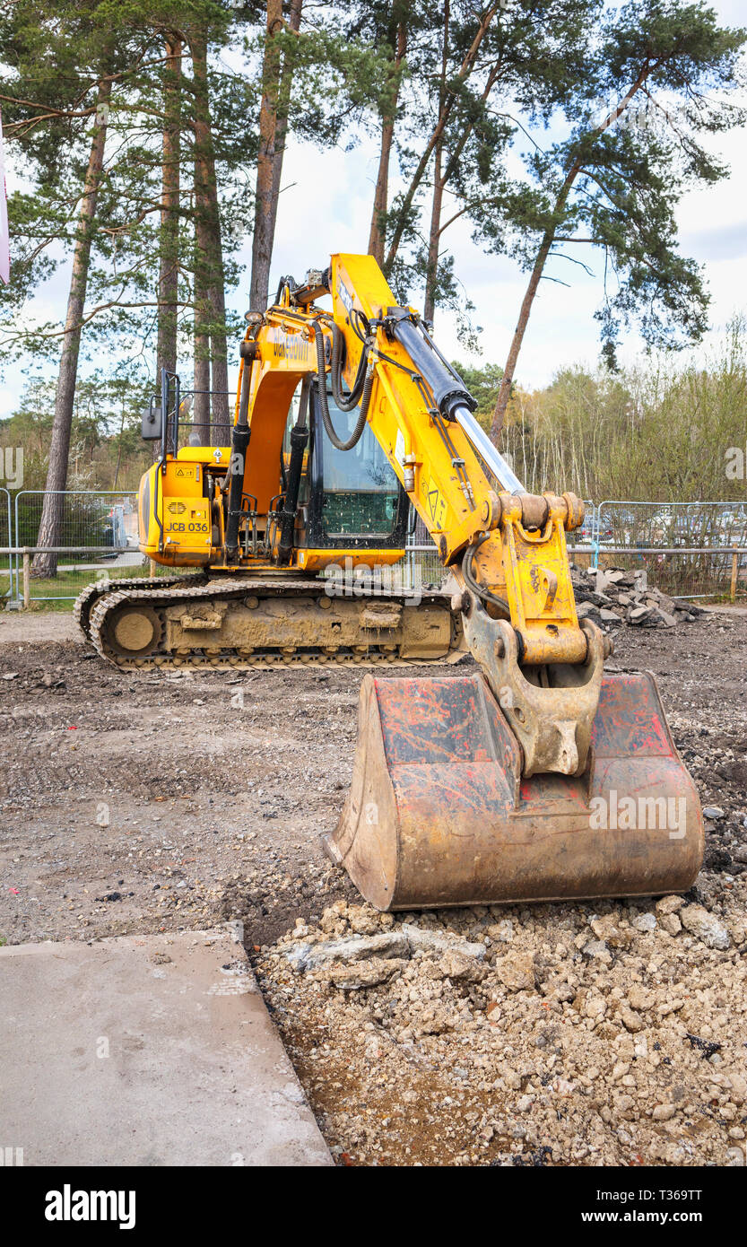 Jcb bucket hi-res stock photography and images - Alamy