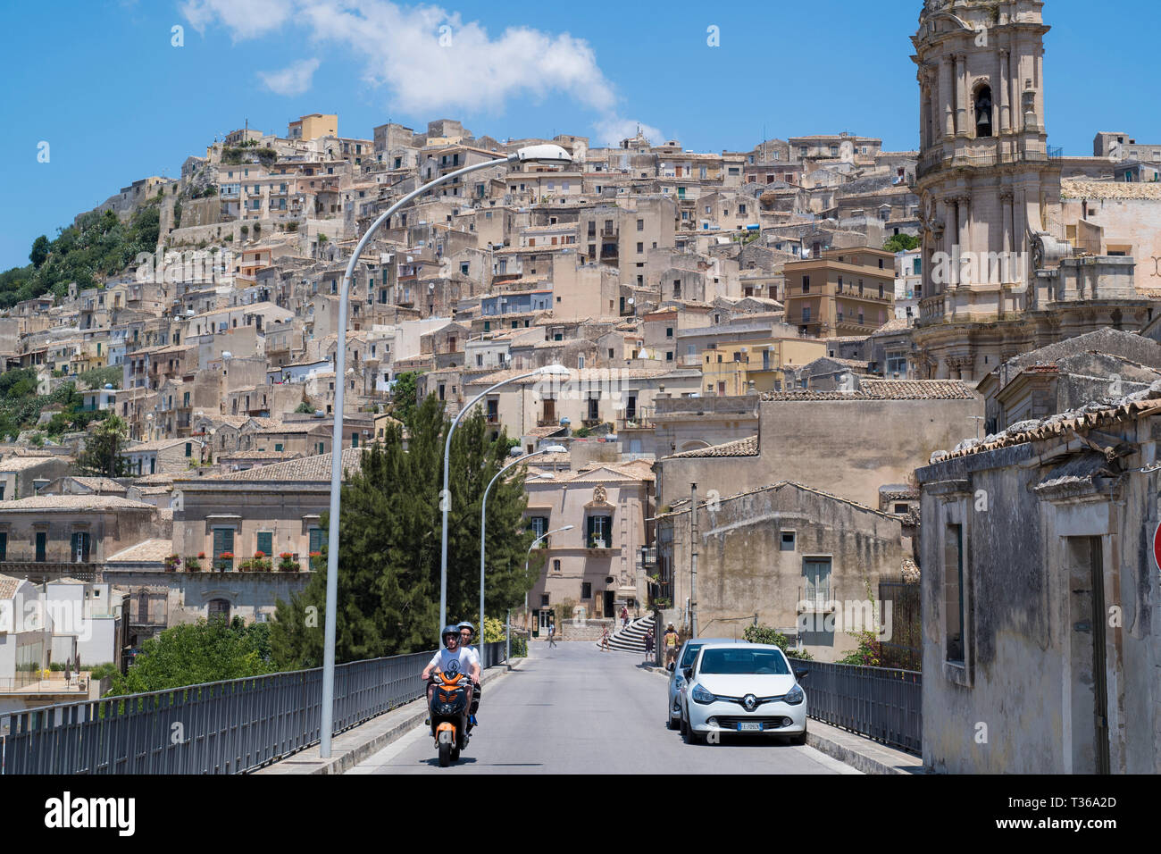 Driving architecture hi-res stock photography and images - Alamy