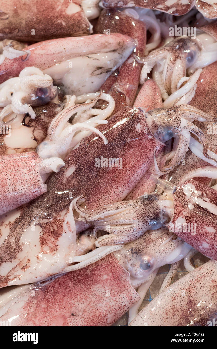 Street food seafood market hi-res stock photography and images - Alamy