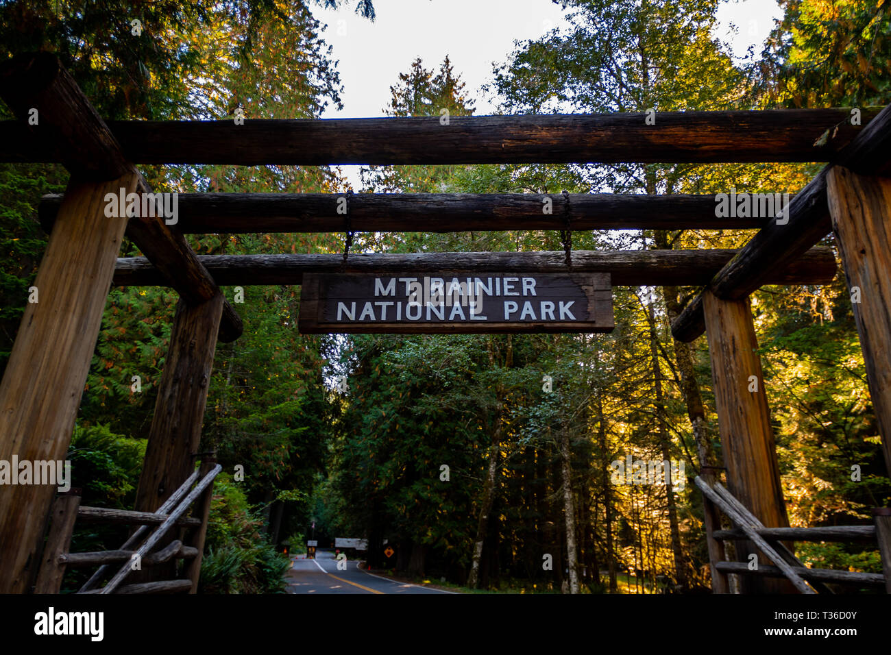 Mt rainier national park sign hi-res stock photography and images - Alamy