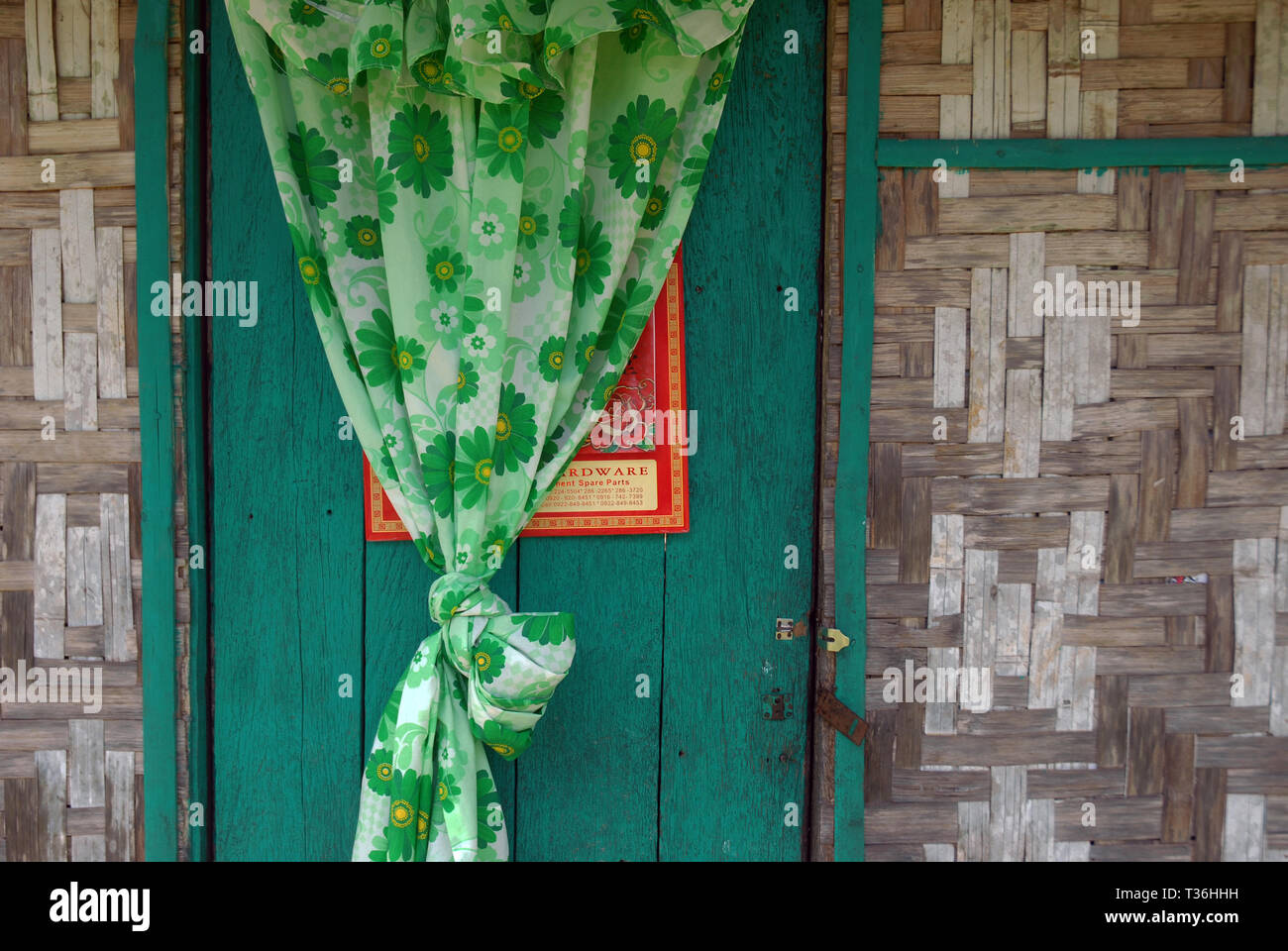 Traditional bamboo house philippines hi-res stock photography and ...