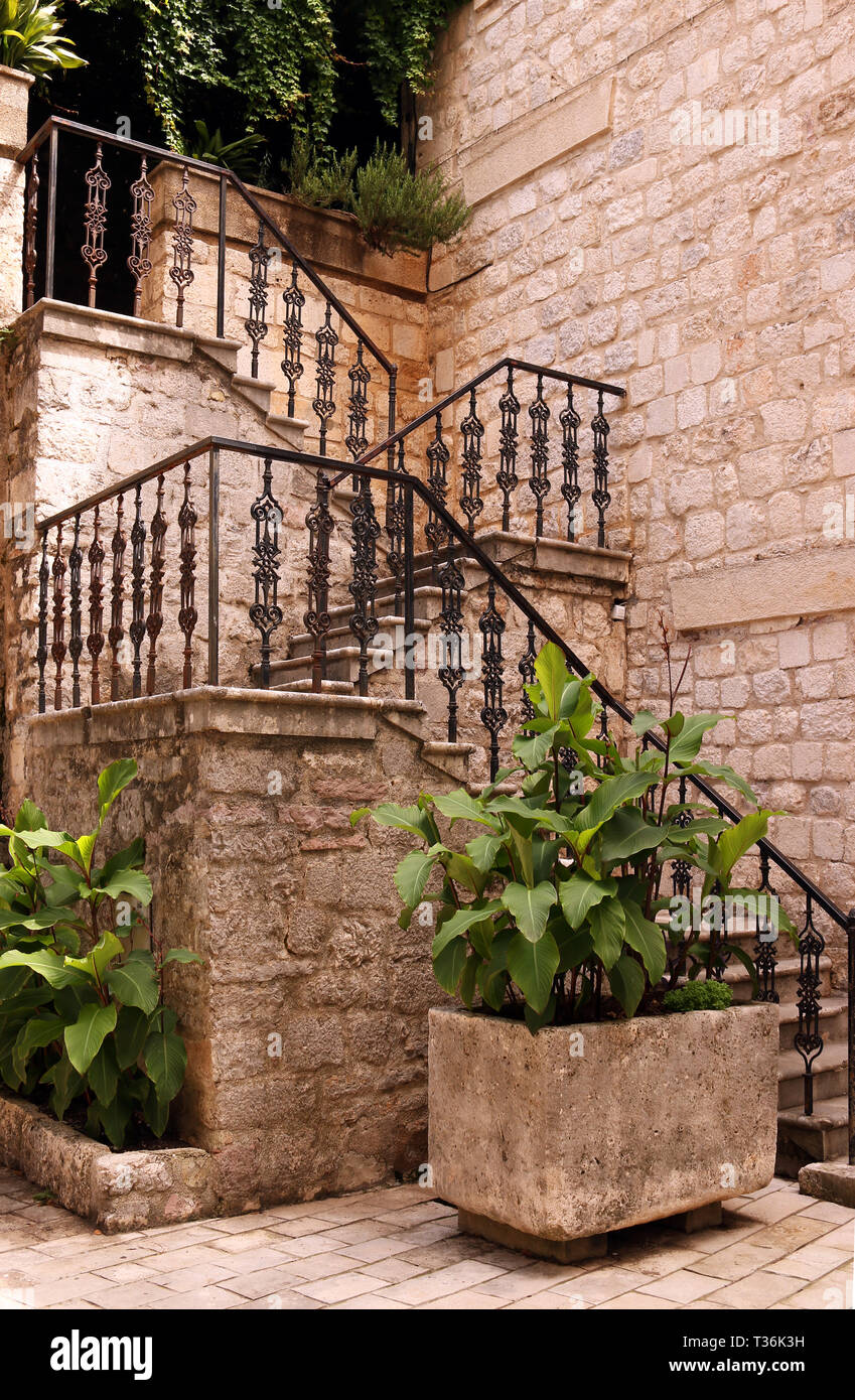 Stone architecture montenegro hi-res stock photography and images - Alamy