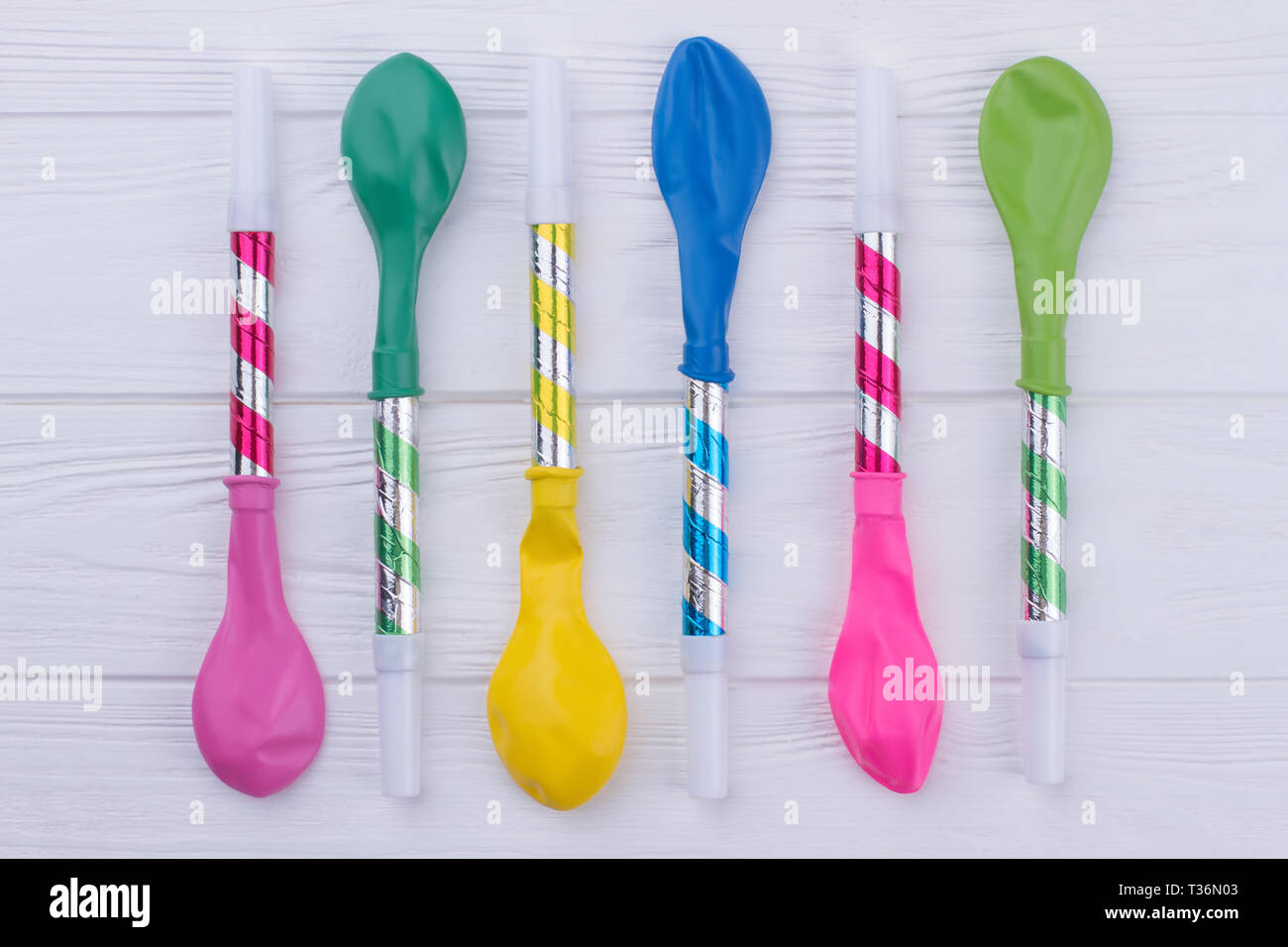 Party Tooters 40 Pcs Party Blowers, Noise Makers Party Favors ...