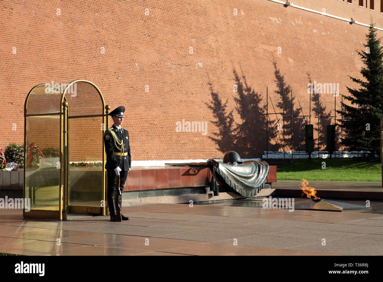 Russian hat red square man hi-res stock photography and images - Alamy
