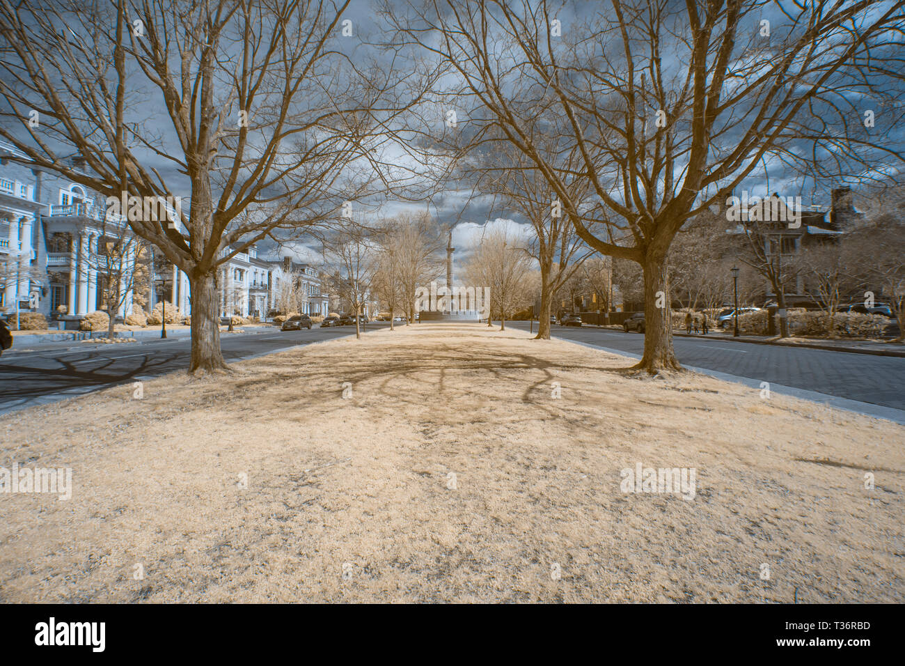 Monument Avenue in Richmond Virginia, featuring the Jefferson Davis ...