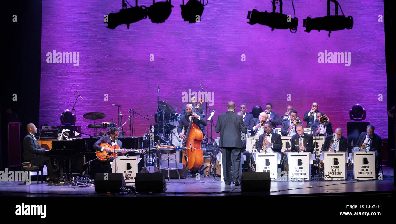 Count basie orchestra hi-res stock photography and images - Alamy