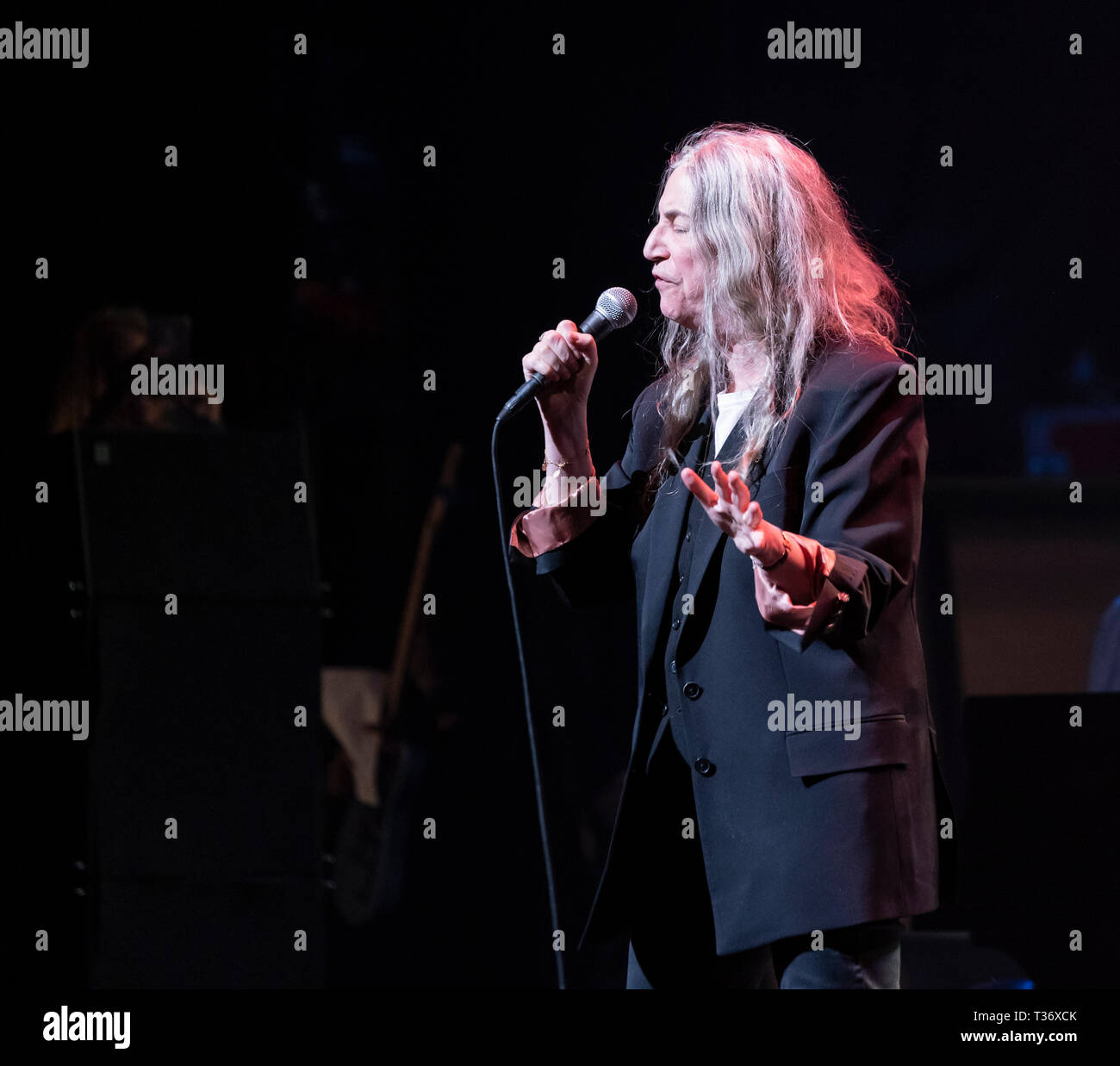 Patti smith on stage hi-res stock photography and images - Alamy