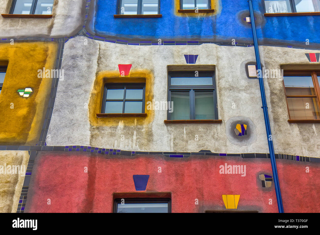 Hundertwasser house in Vienna Austria - modern architecture Stock Photo ...