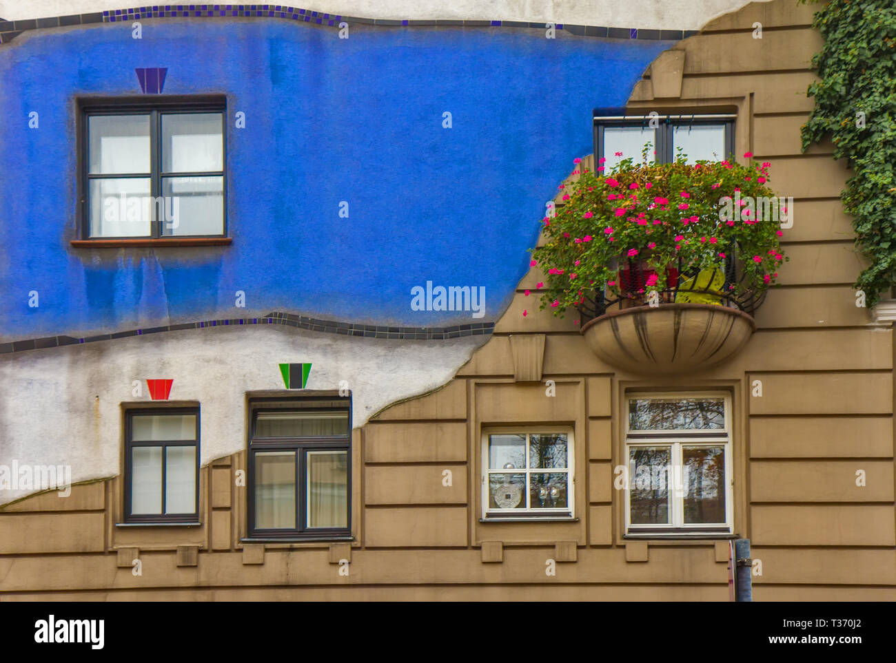 Hundertwasser house in Vienna Austria - modern architecture Stock Photo ...