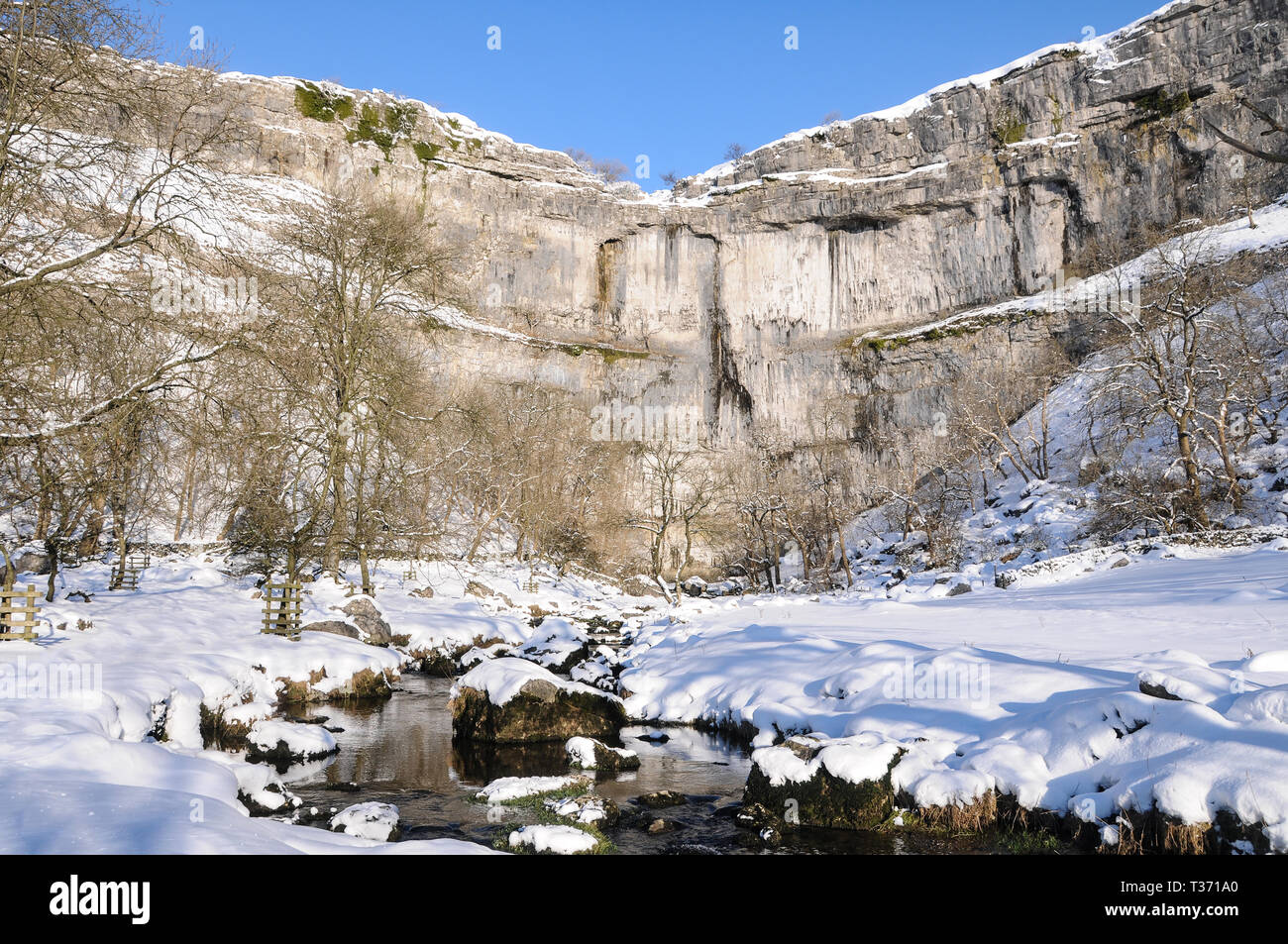 Malham Cove in snow, winter, Yorkshire Dales National Park, North ...