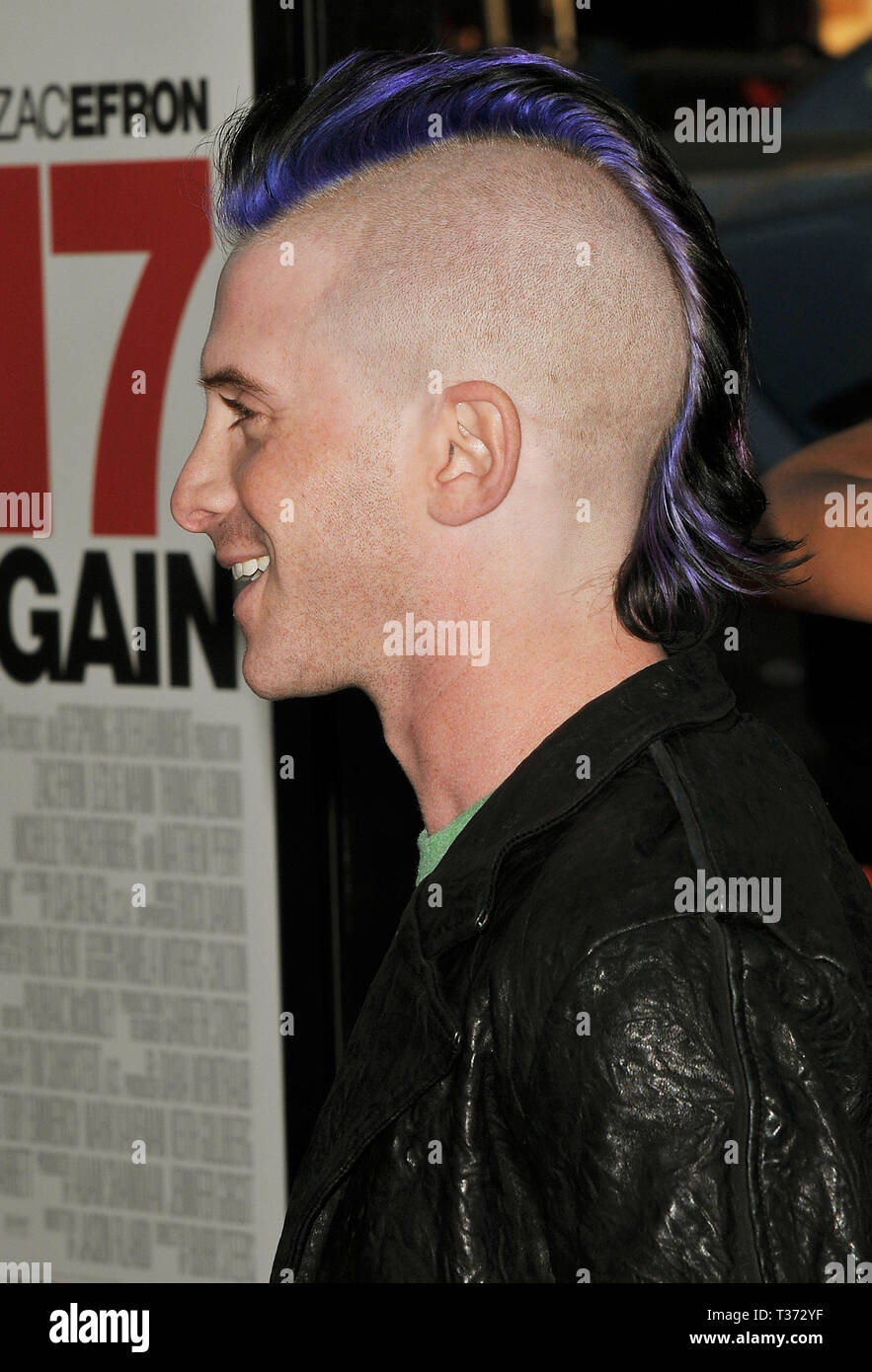 Seth green 17 again premiere hi-res stock photography and images - Alamy