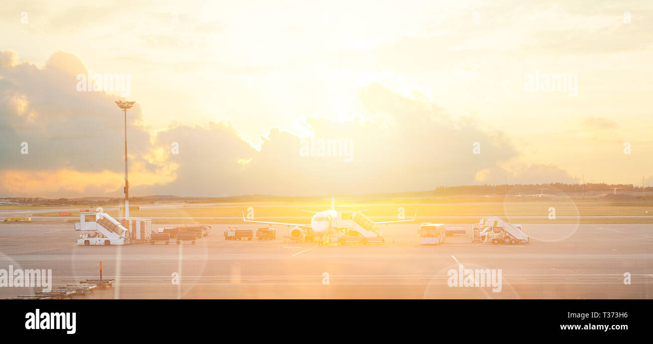 Plane is ready to fly. Modern international airport Stock Photo - Alamy