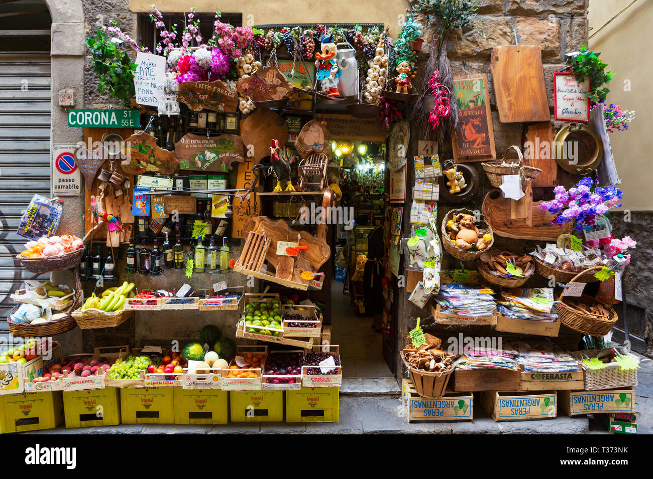 Food store tuscany hi-res stock photography and images - Alamy