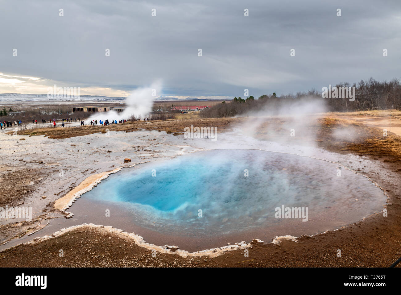 Geysir hot springs golden circle hi-res stock photography and images ...