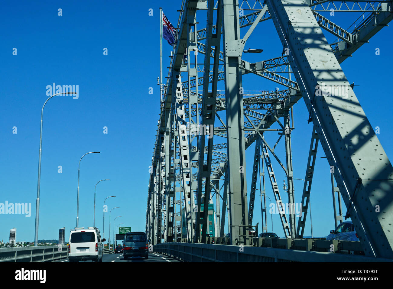 New zealand traffic bridge hi-res stock photography and images - Alamy
