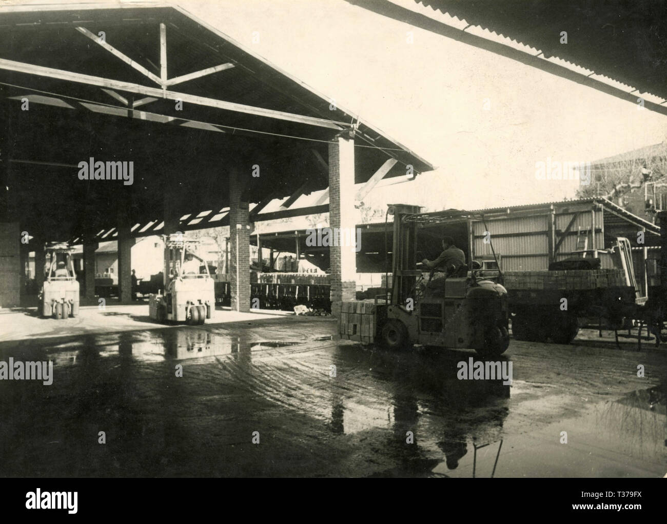 1950s bricks hi-res stock photography and images - Alamy