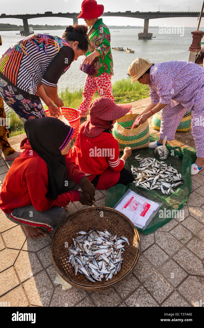 Cambodia, Kampong (Kompong) Cham, River Mekong riverside promenade ...