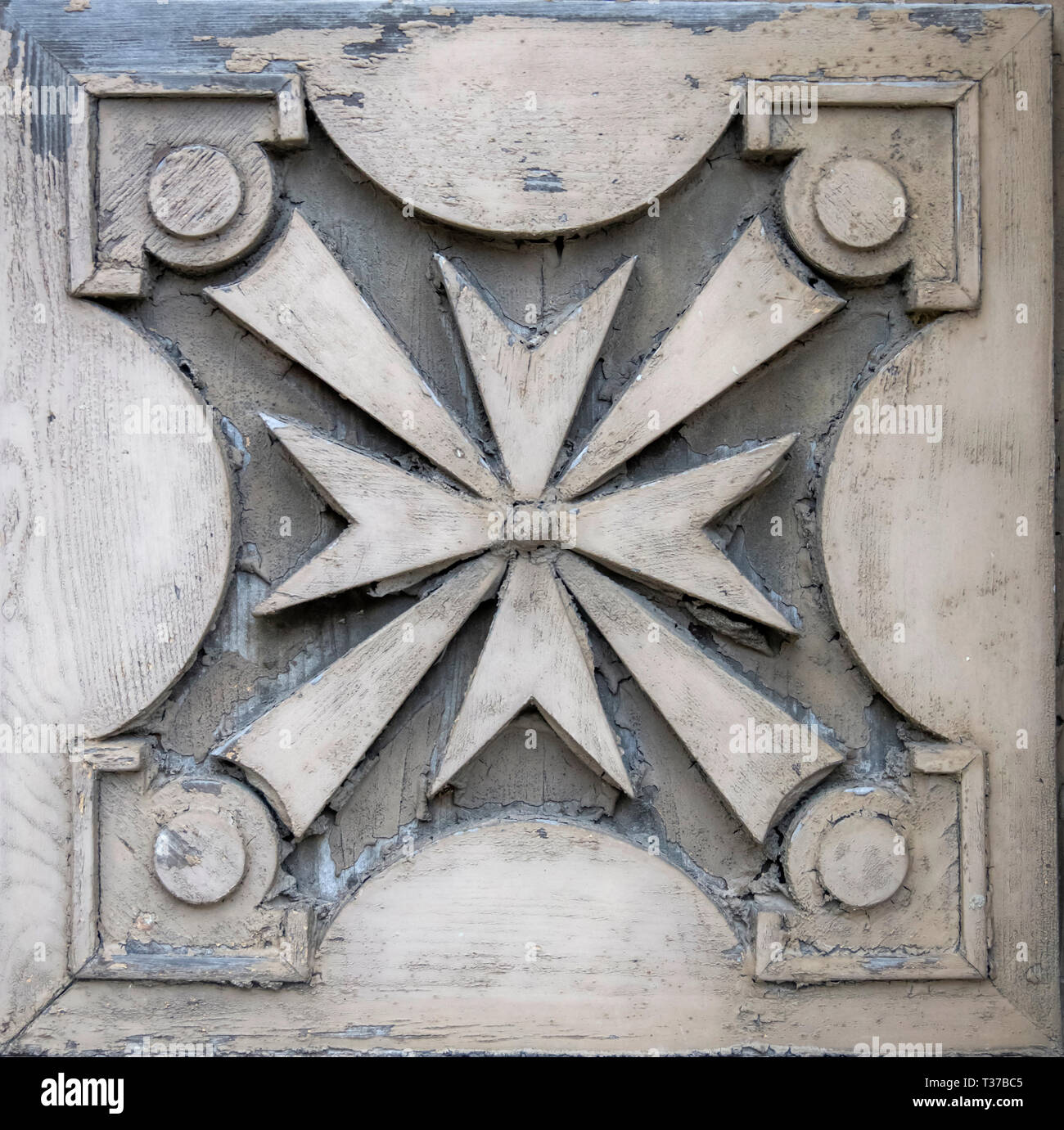 Maltese cross design hi-res stock photography and images - Alamy