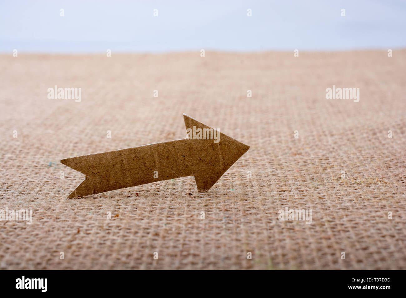 Arrow sign cut out hi-res stock photography and images - Alamy