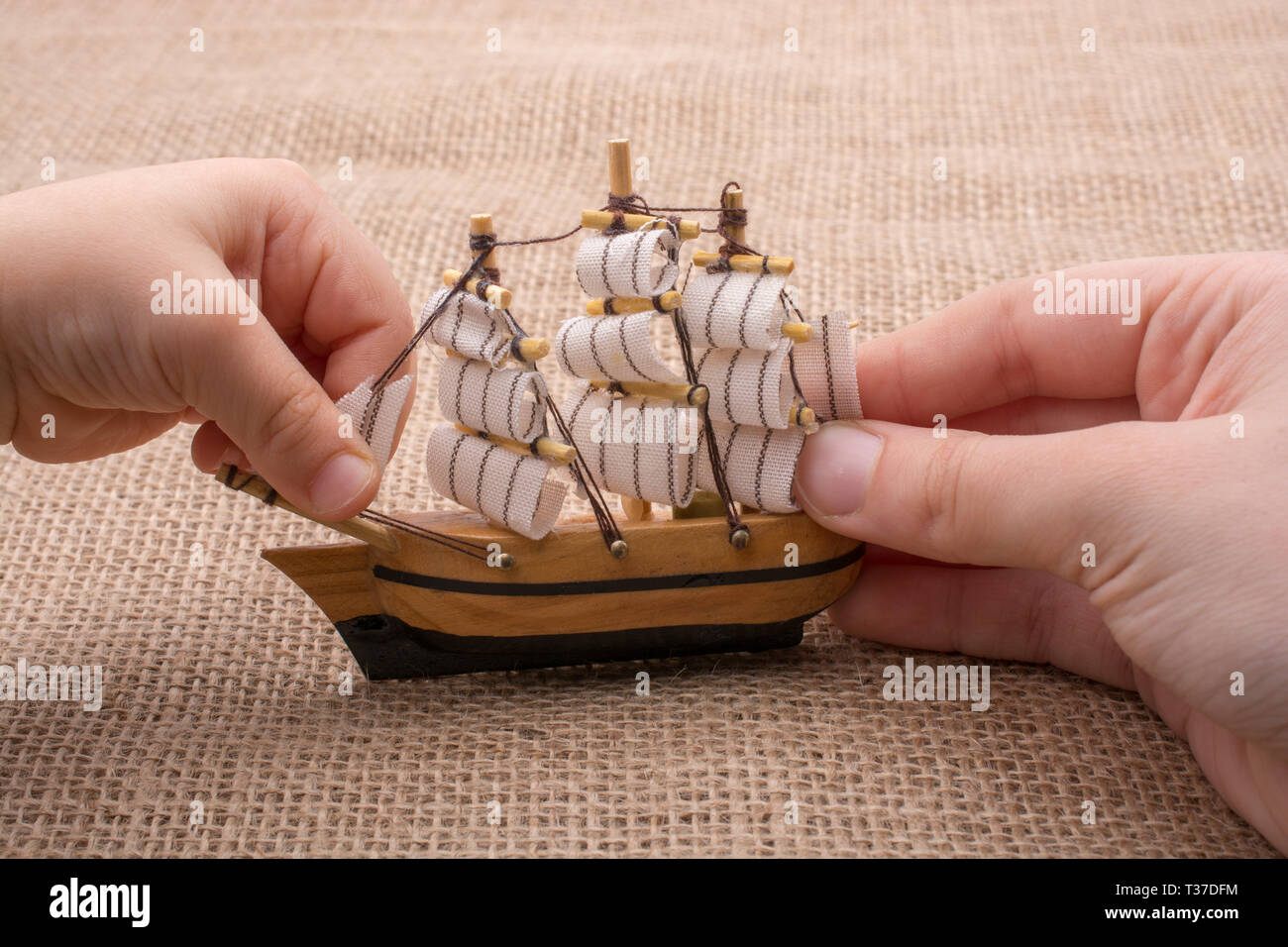 Hand made sail hi-res stock photography and images - Alamy