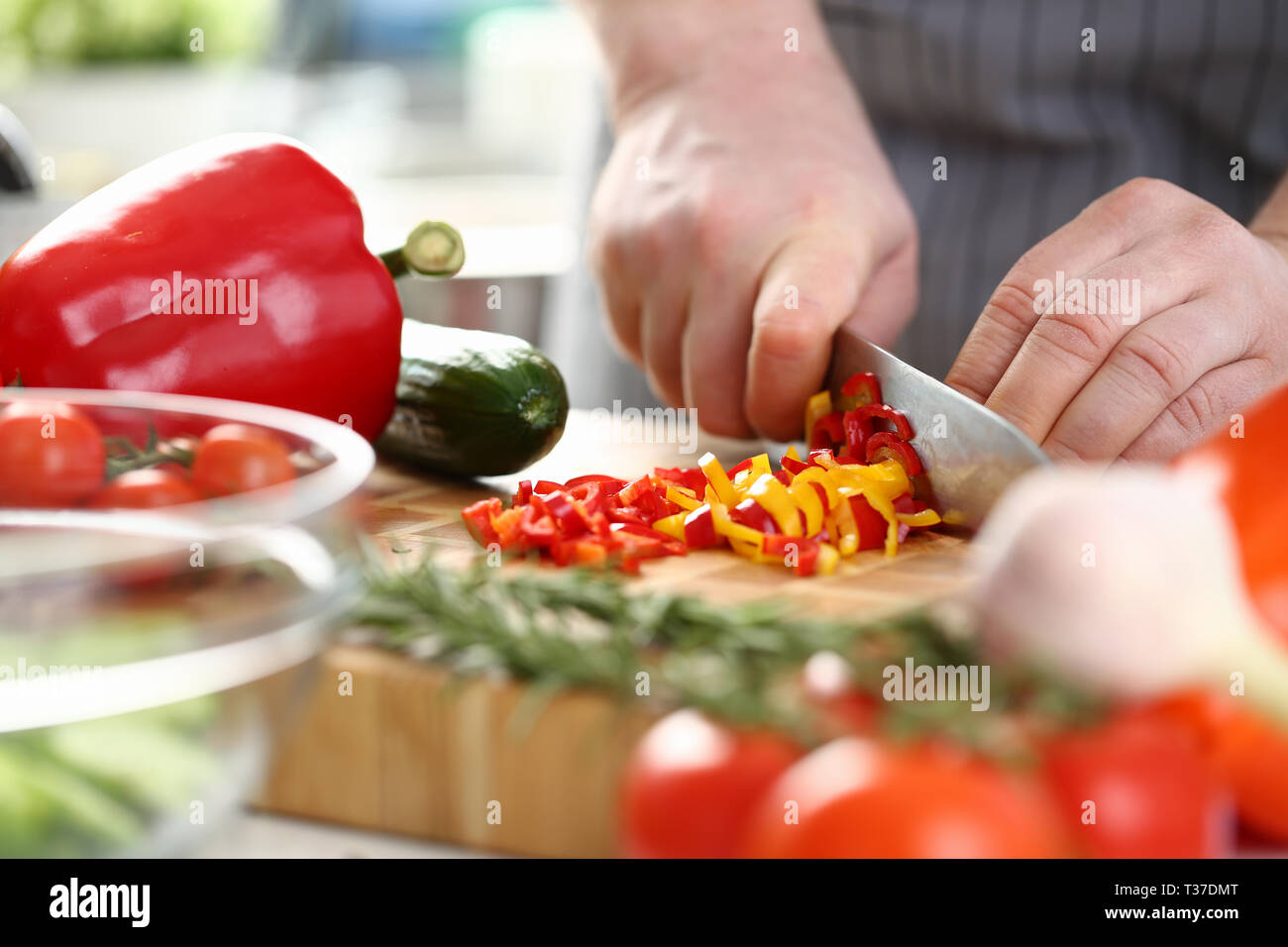 Chilli chopping apron hi-res stock photography and images - Alamy