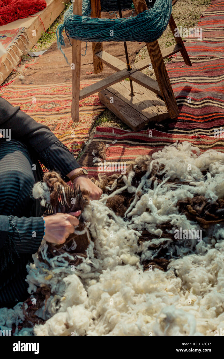 Heap of wool as a texture background Stock Photo - Alamy