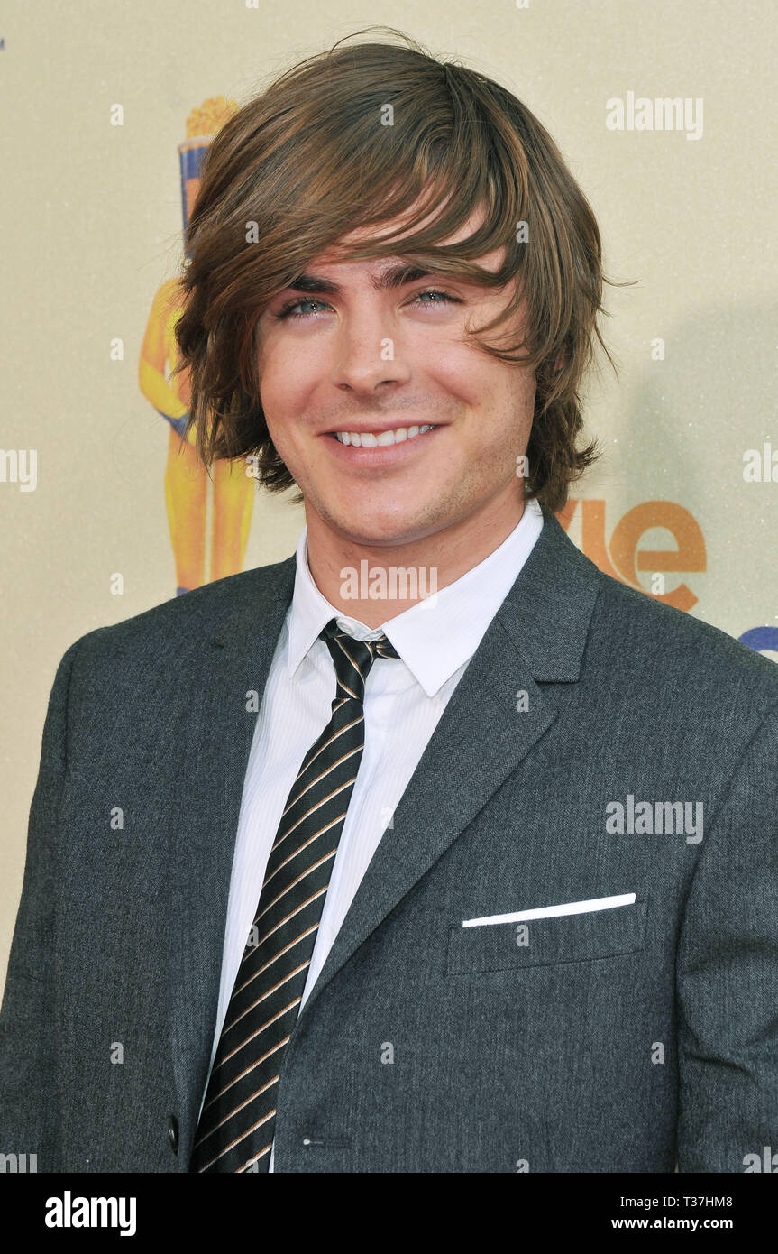 Zac Efron - MTV Movie Awards at the Universal Studio Amphitheatre in ...