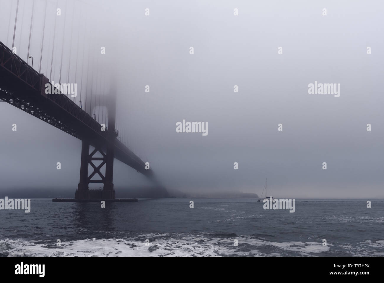 Heavy morning fog surrounds the Golden Gate Bridge Stock Photo - Alamy